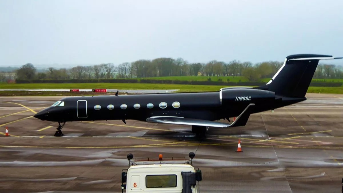 Diddy’s Private Jet Allegedly Raking in Millions Through Rentals ...